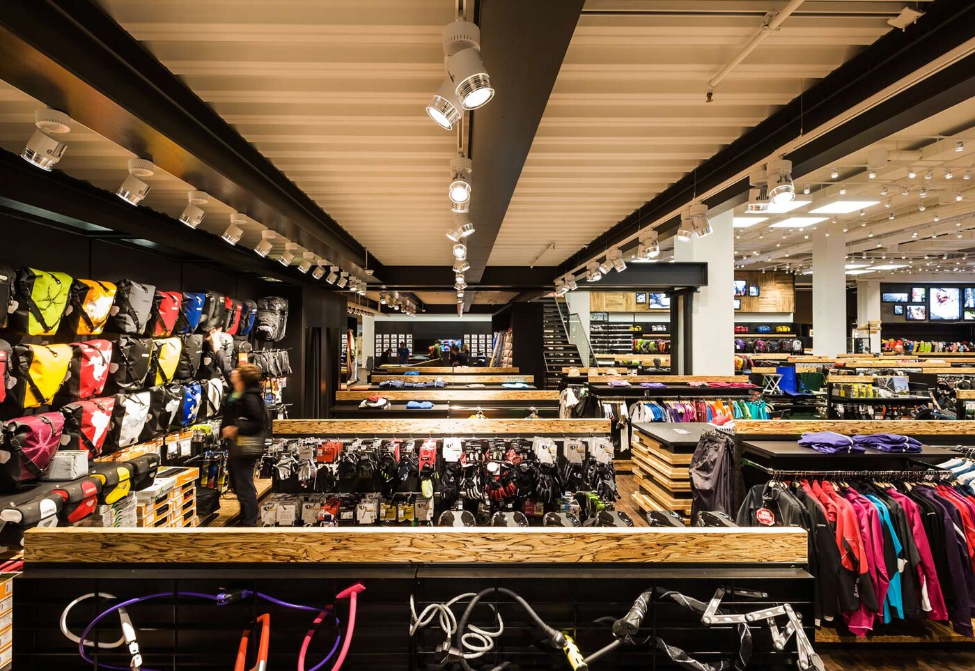 Transa Flagship Store